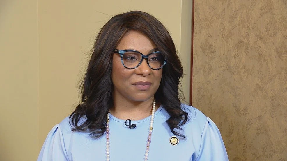 Bynum Risks Families’ Paychecks - NRCC